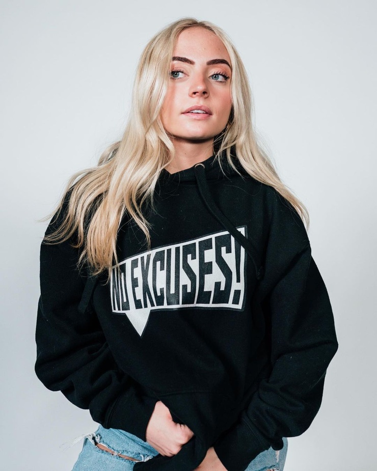 Madilyn Paige picture