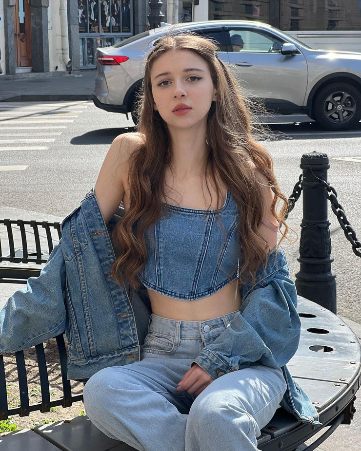 Dasha Yumifka picture