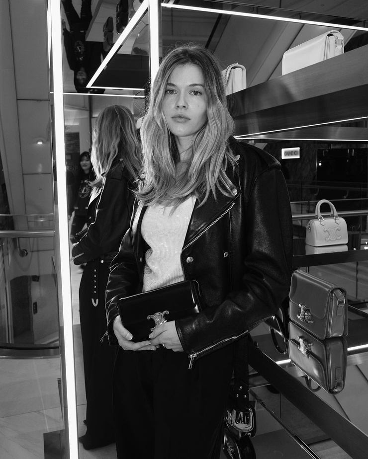 Picture of Victoria Lee