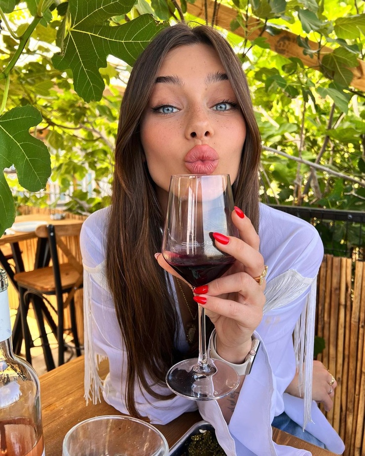 Picture of Milana Vino