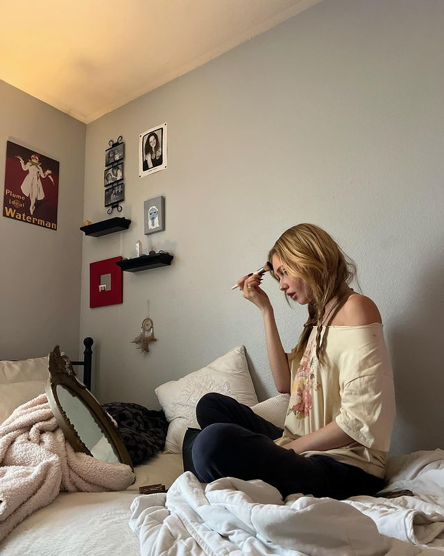 Ruby Rose Turner picture