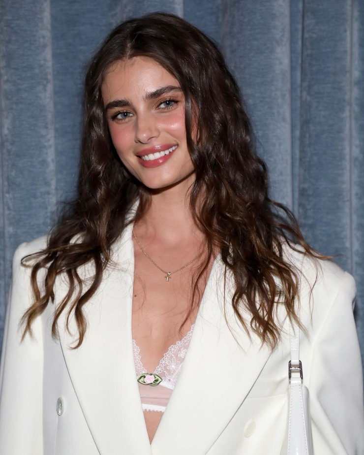 Picture of Taylor Marie Hill