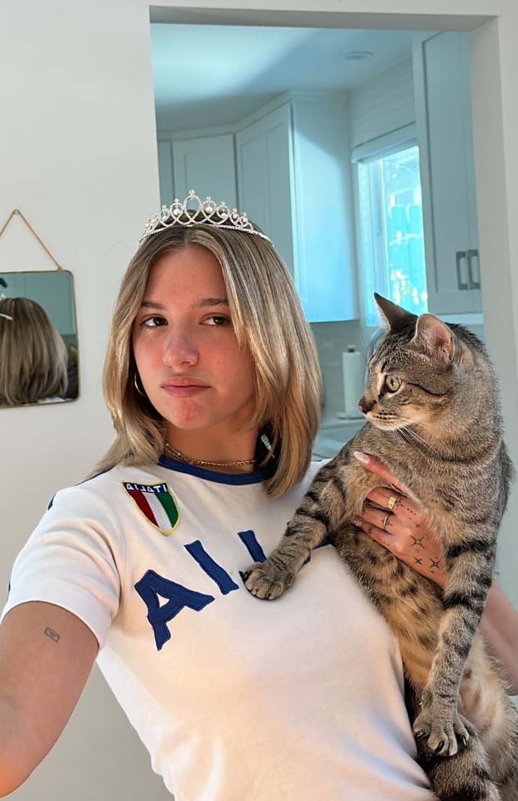 Mackenzie Ziegler image