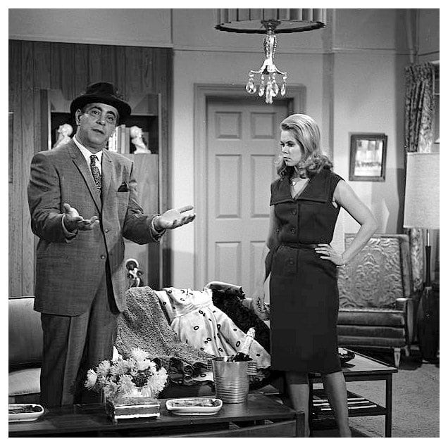 Robert Strauss, Elizabeth Montgomery