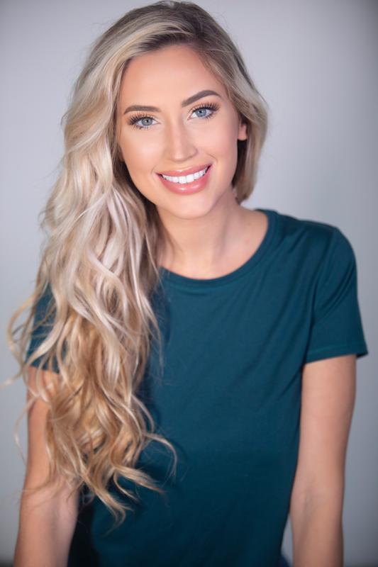 Picture of Taylor Ray (I)