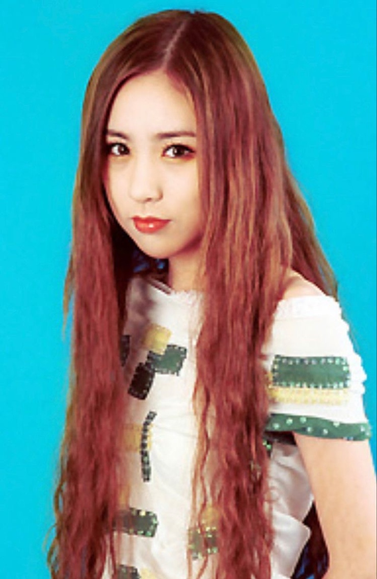 Picture of Kan Mi Youn