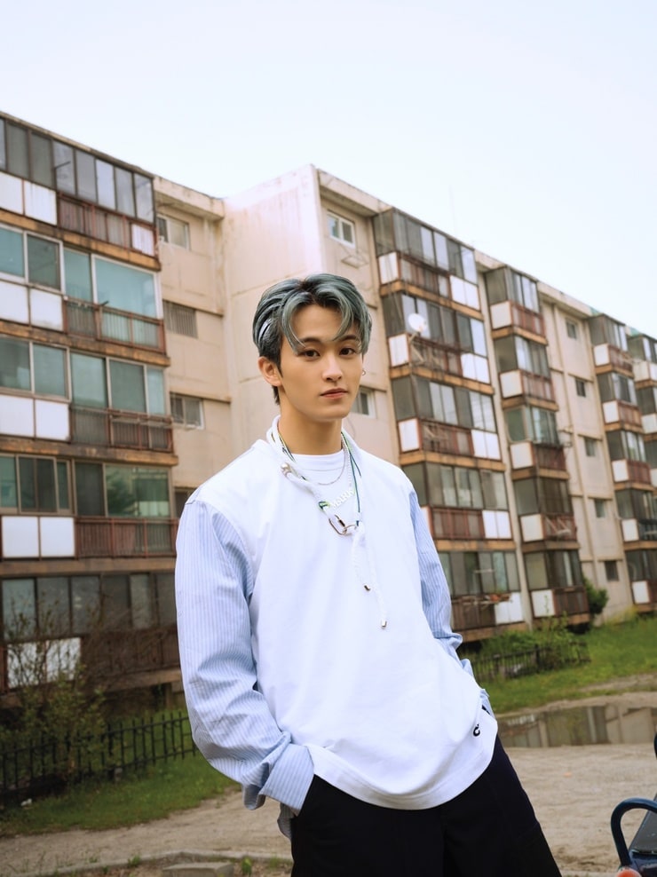 Picture of Mark Lee