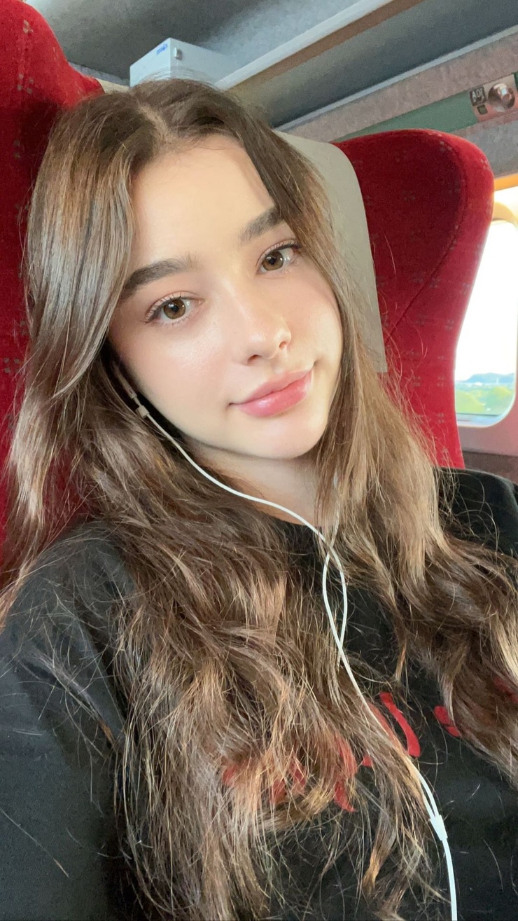 Image of Dasha Taran (II)