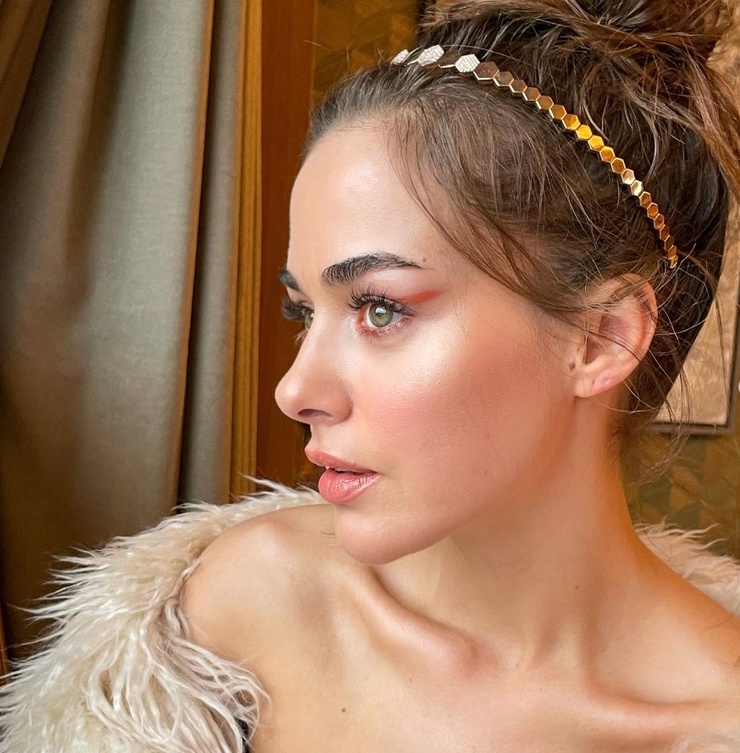 Picture of Bensu Soral