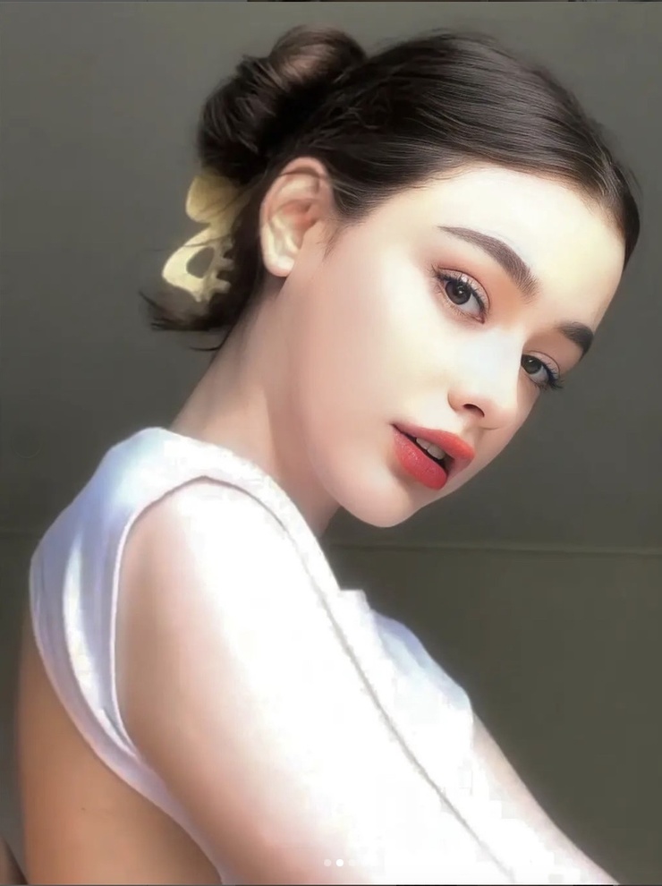 Picture of Dasha Taran (II)