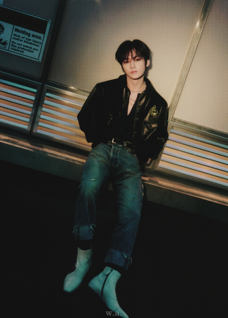 Lee Know image