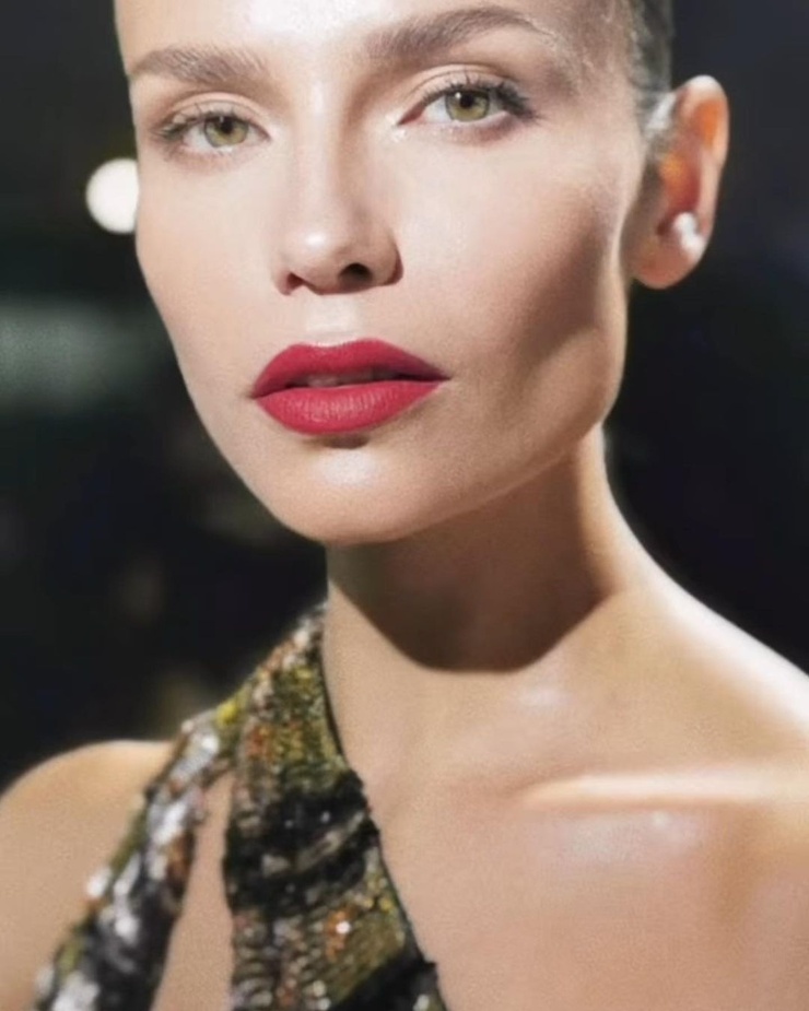 Picture of Natasha Poly