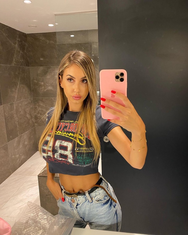 Picture of Isabella González