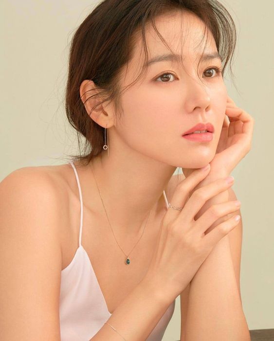Picture of Ye-jin Son