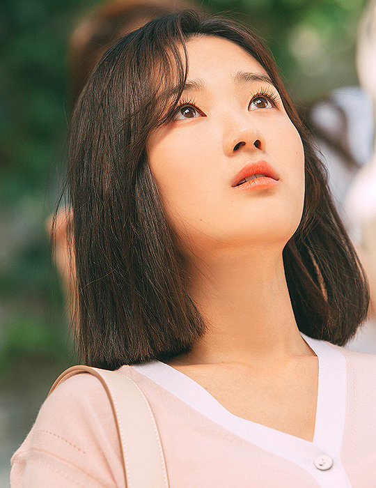 Picture of Kim Hye-Yoon