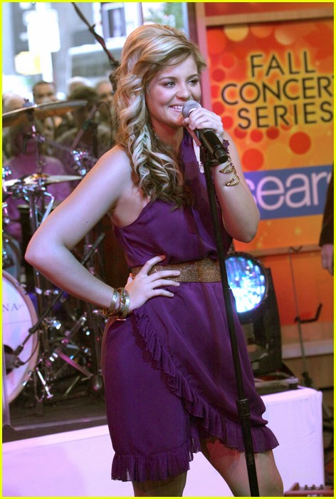 Picture of Lauren Alaina