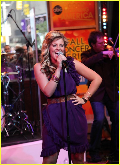Picture of Lauren Alaina