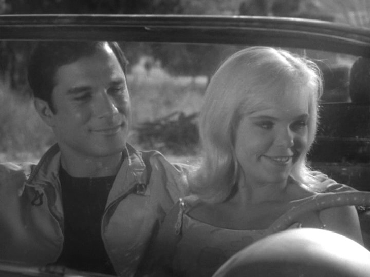 Jenny Maxwell and George Maharis in "Route 66"