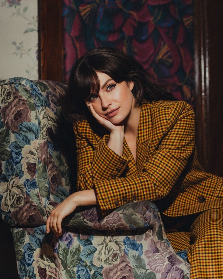Paige Spara image