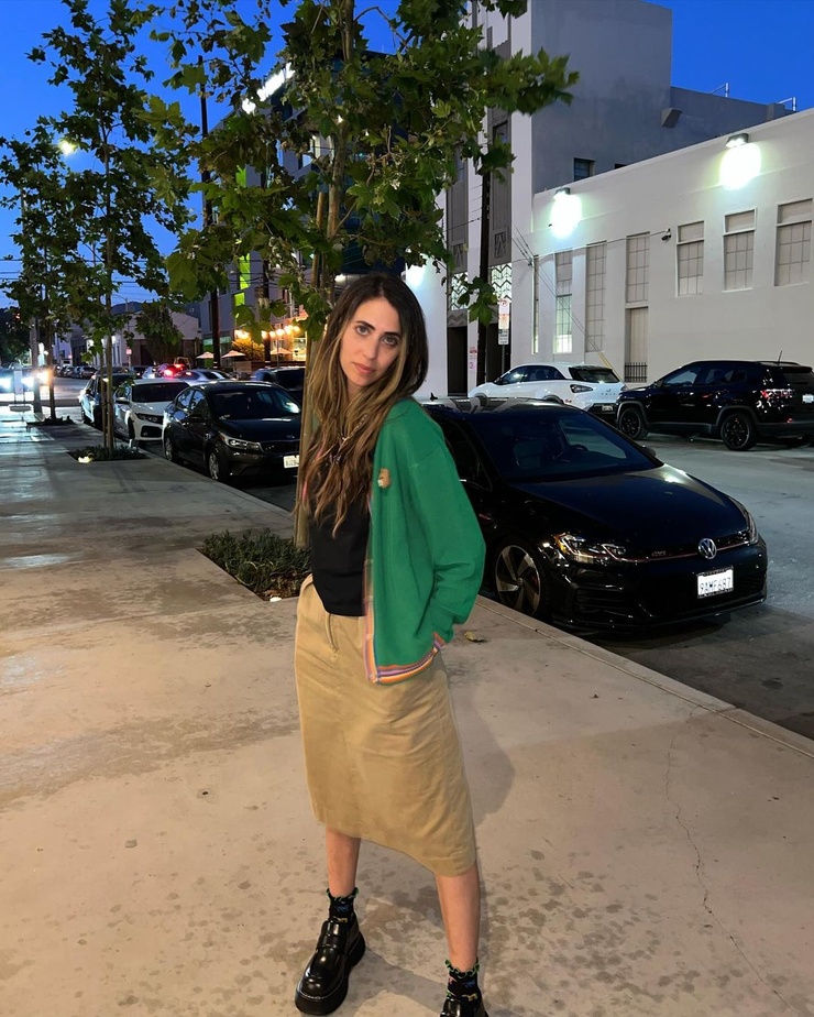 Hila Klein image