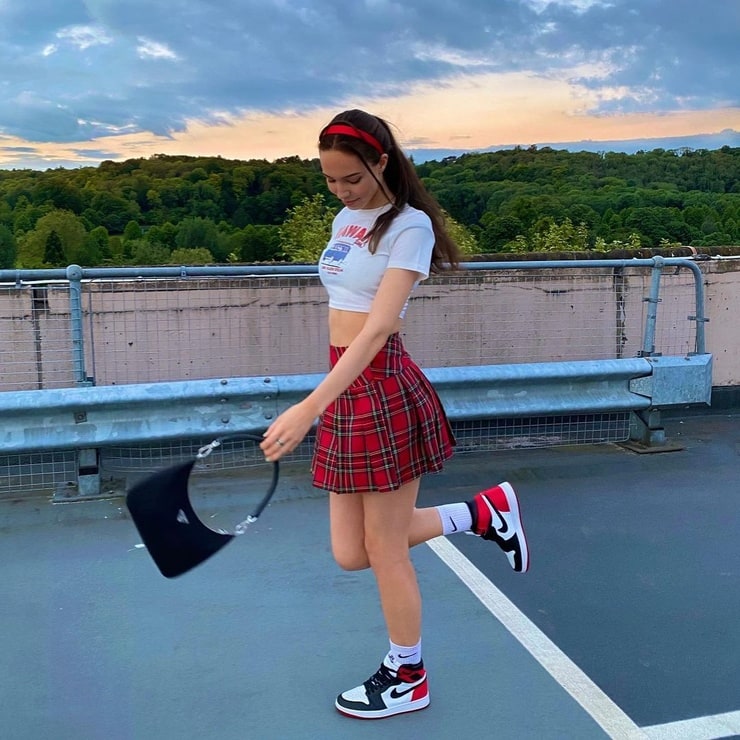 Picture of Lydiaviolet