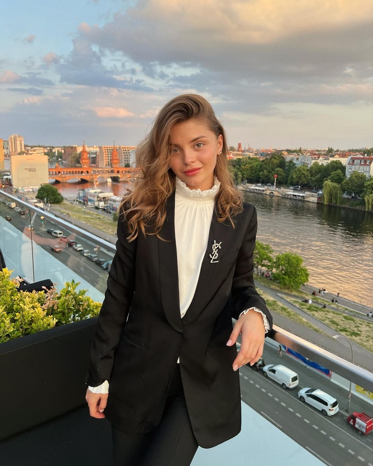 Picture of Dasha Komarova