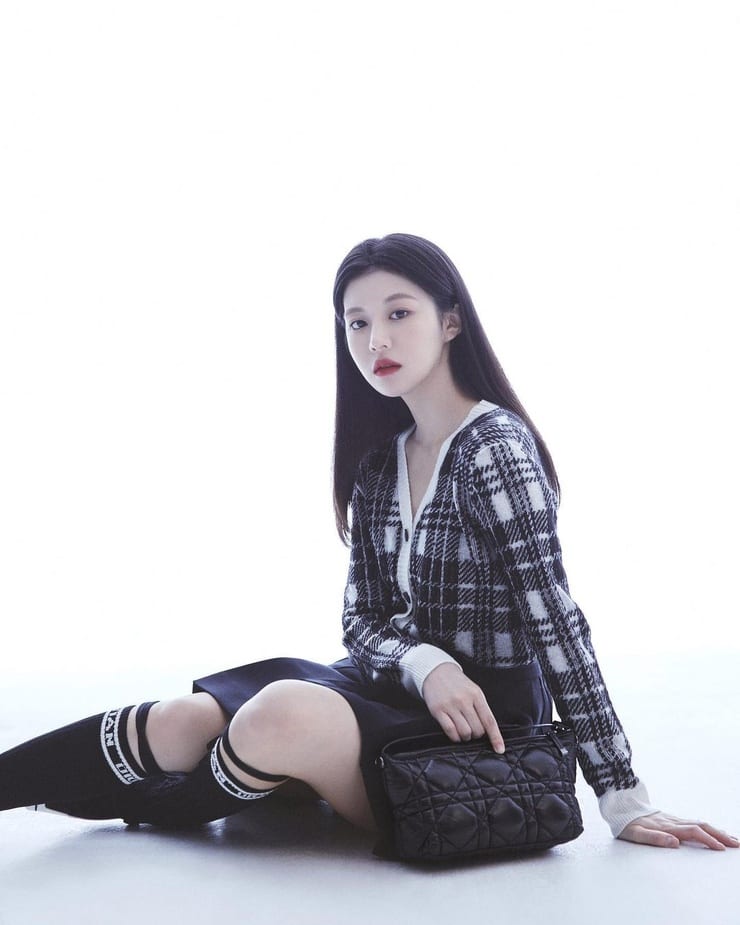 Picture of Go Yoon-Jung