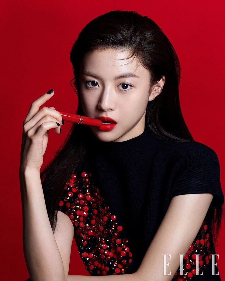 Picture of Go Yoon-Jung