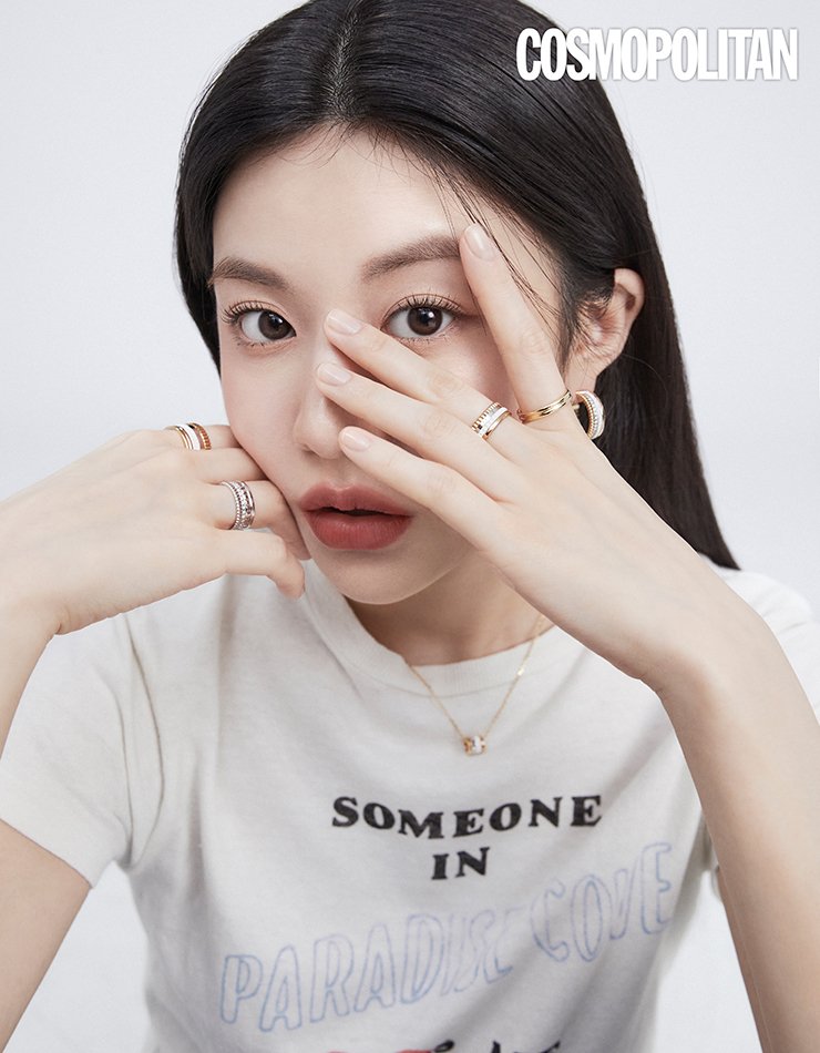 Picture of Go Yoon-Jung