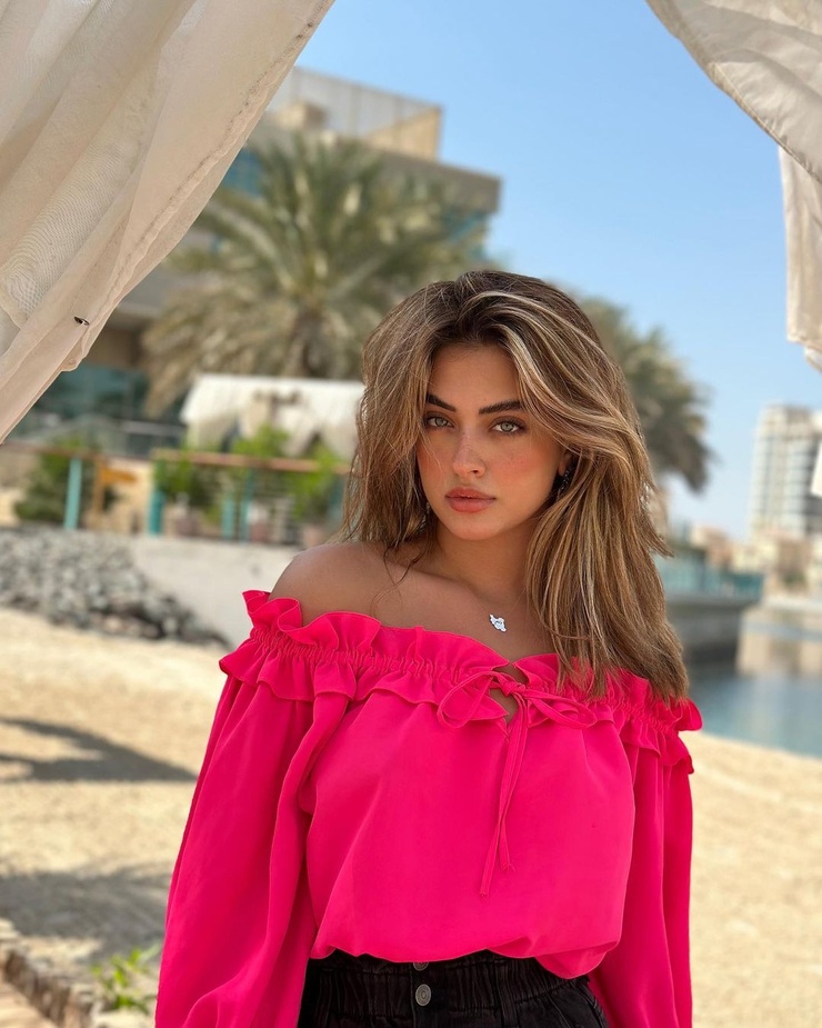 Kimiya Hoseini picture