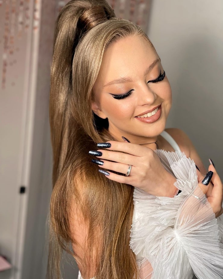 Picture of Anastasiya Petryk