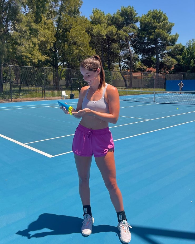 Picture of Jodie Burrage