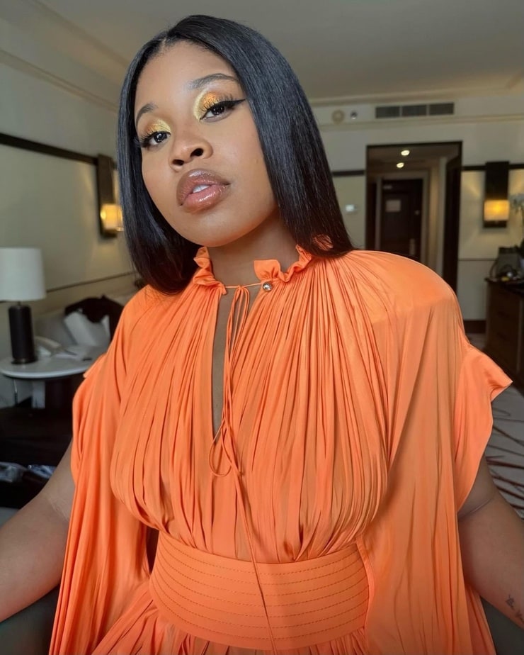 Dominique Fishback picture