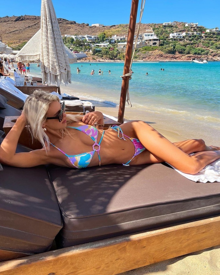 Picture of Emily Jones (Barstool)