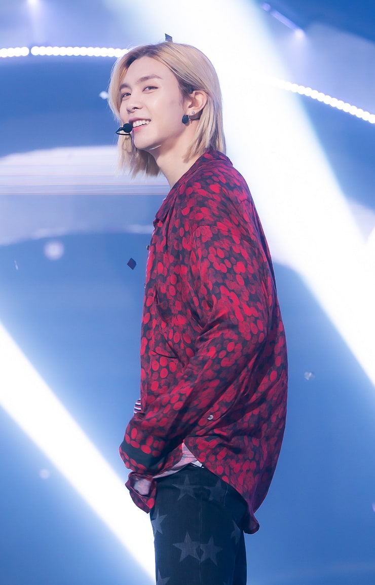 Picture of Johnny Suh