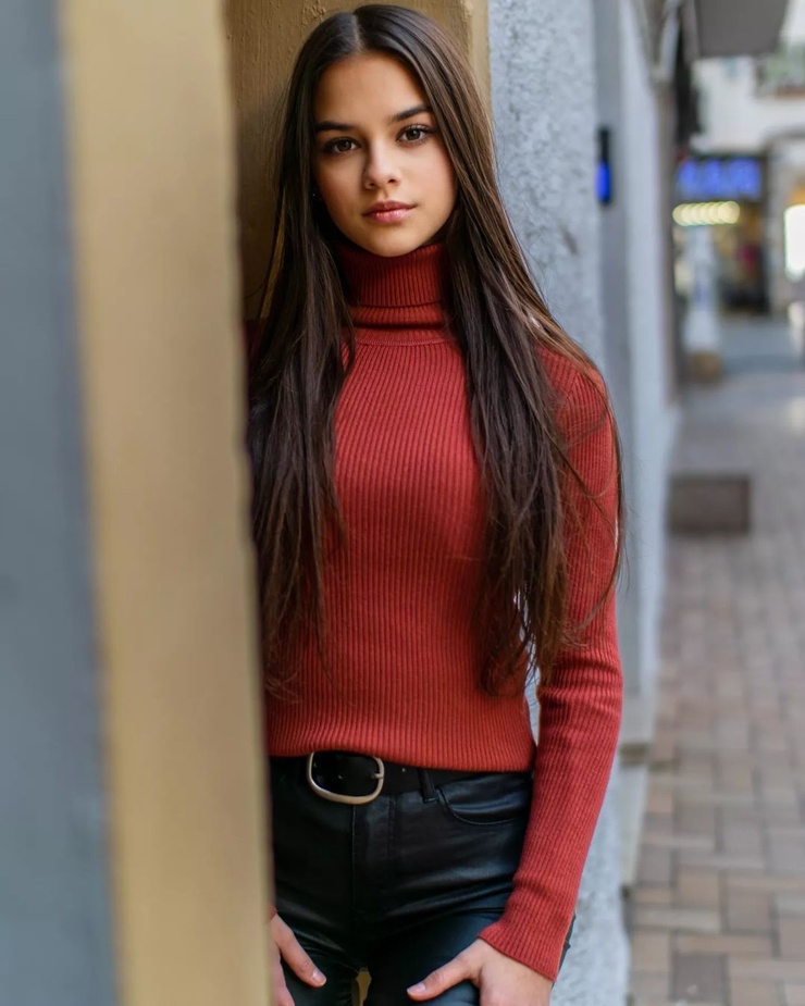 Picture of Alessandra Nadia
