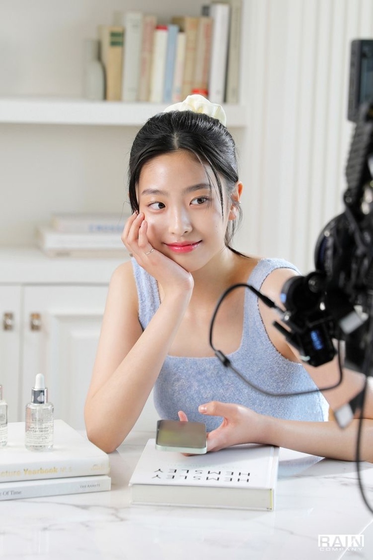 Picture of Oh Ye-ju