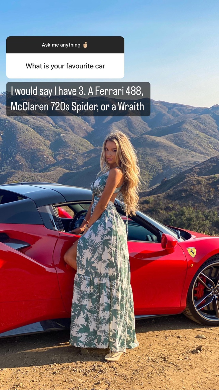 Picture of Alexa Collins