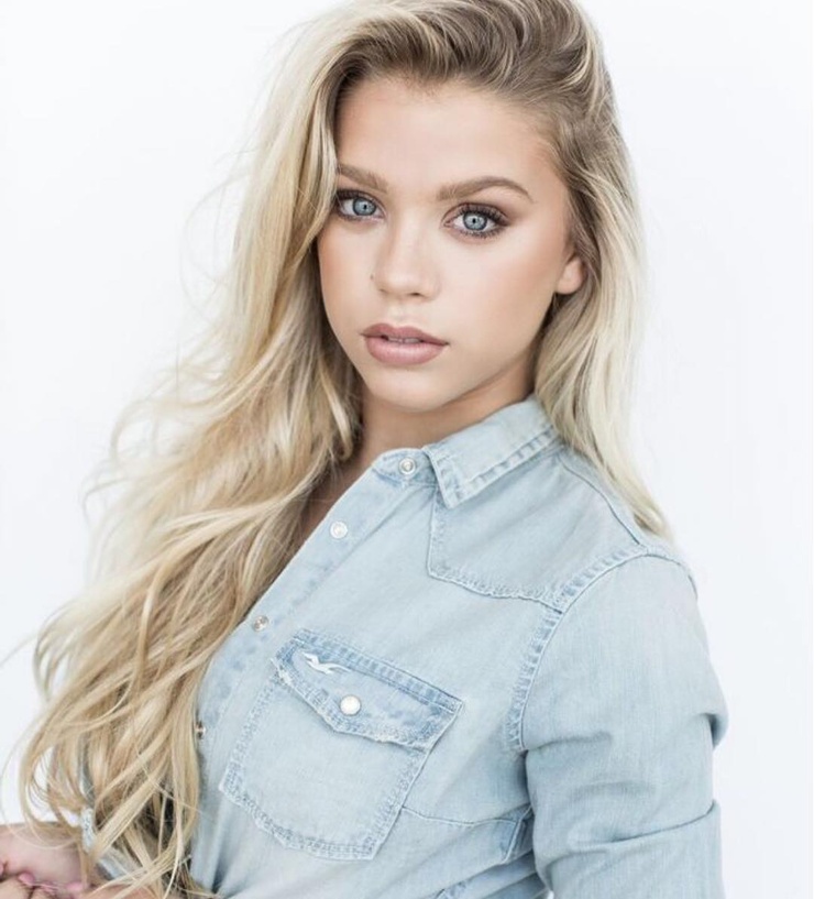 Picture of Kaylyn Slevin