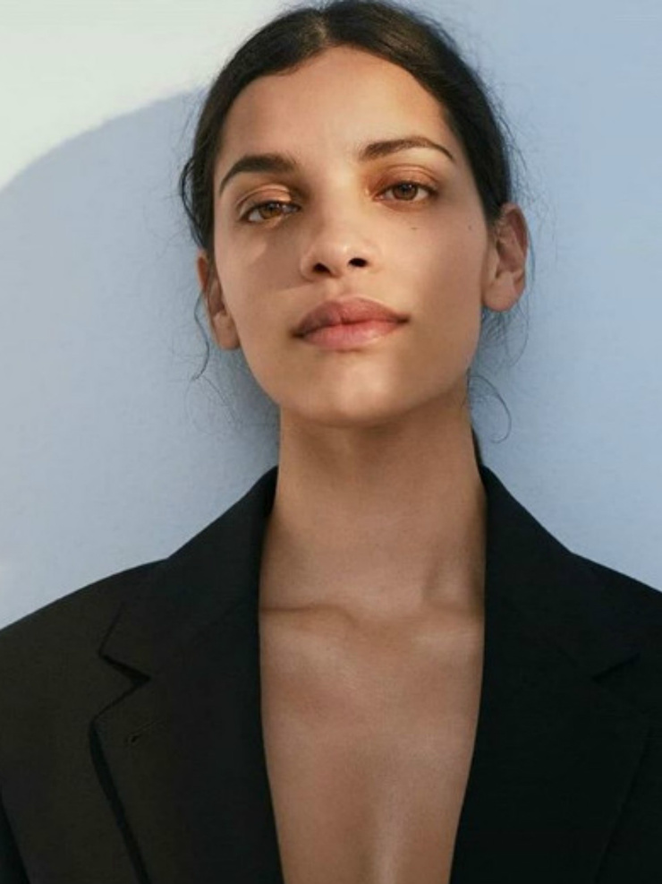 Picture of Carla Julie