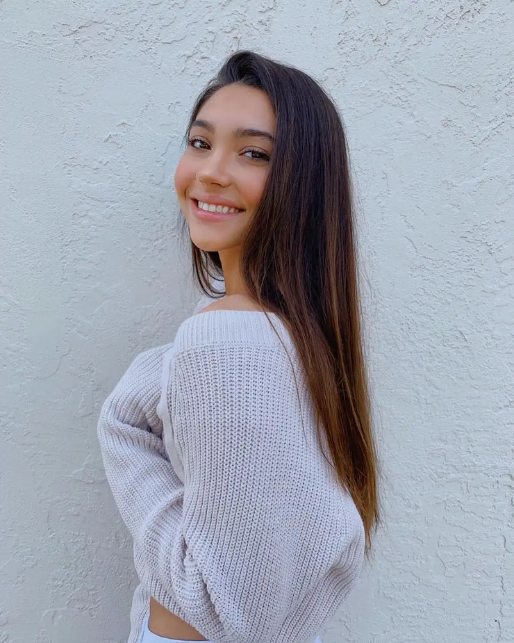 Picture of Bella Ramos (I)