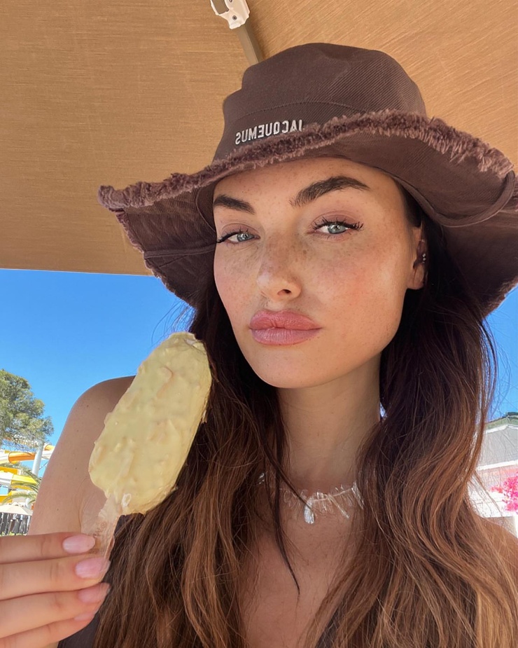 Picture of Celine Bethmann