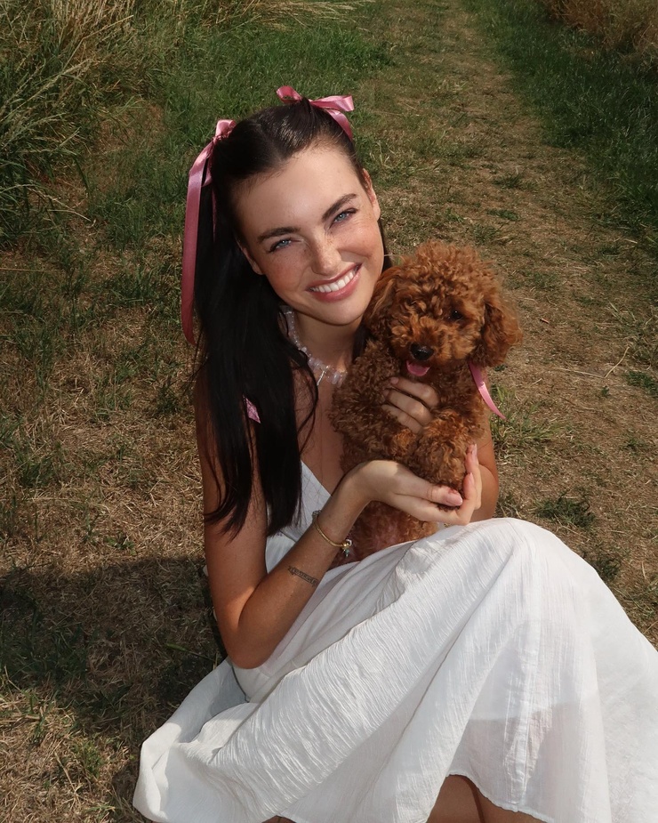 Picture of Celine Bethmann