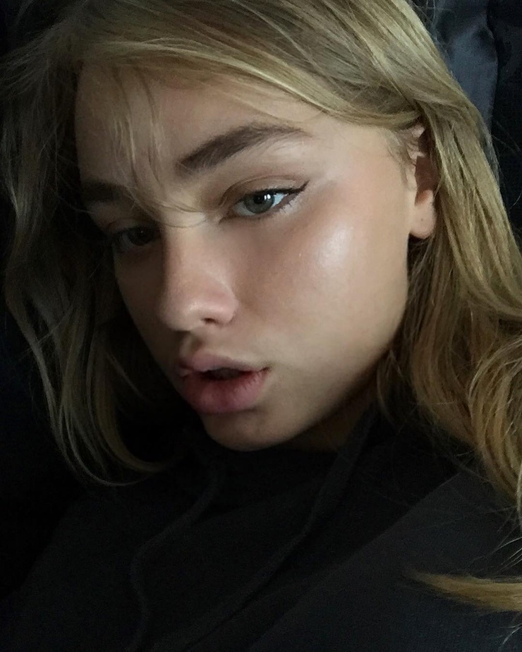 Picture of Uresa Zogu