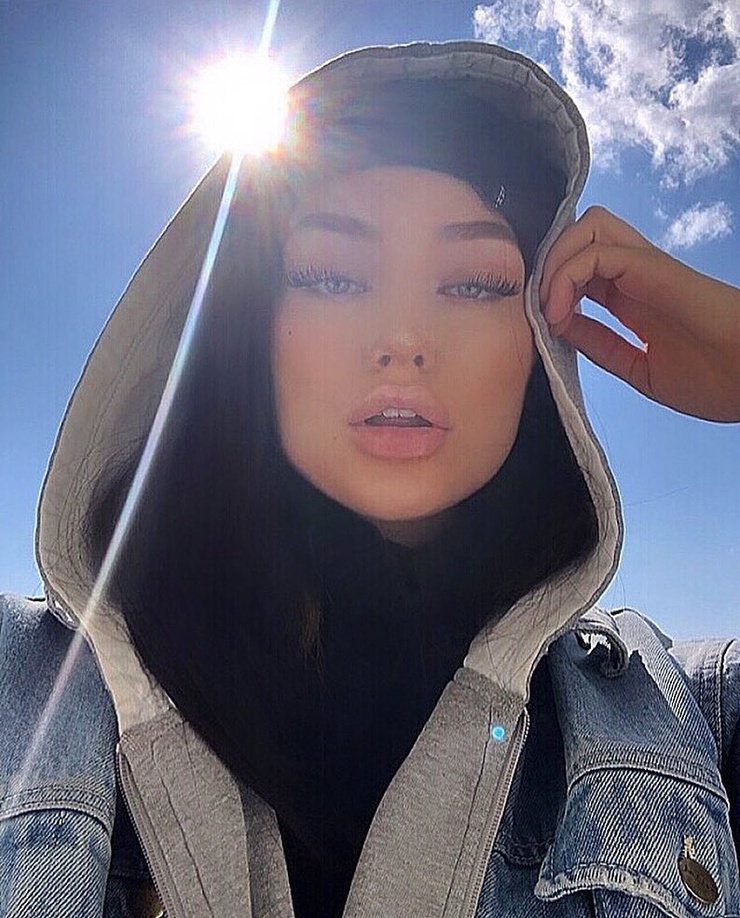 Picture of Uresa Zogu