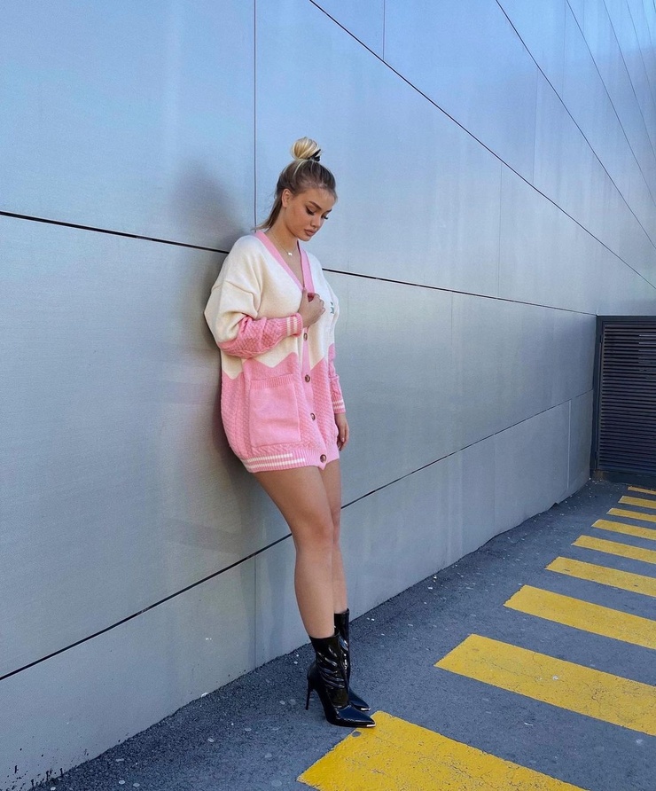 Picture of Uresa Zogu