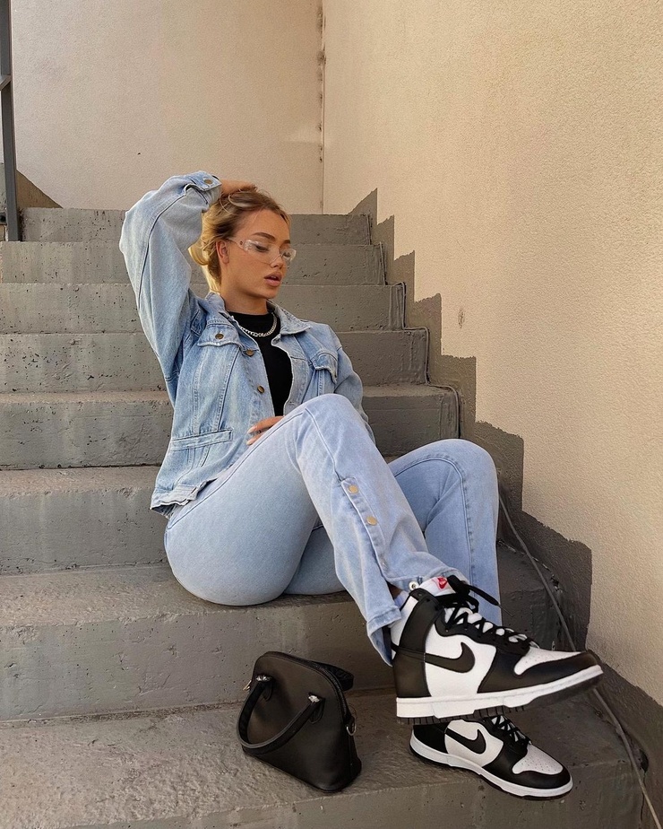 Picture of Uresa Zogu