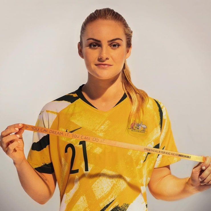 Ellie Carpenter picture