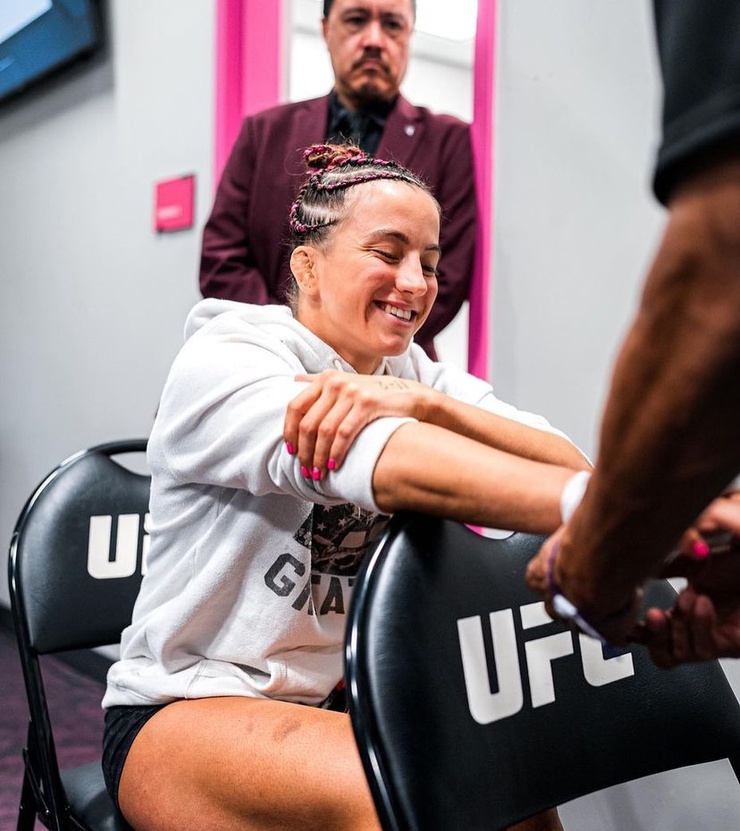 Picture of Maycee Barber