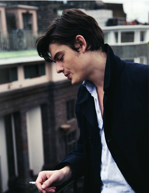 Picture of Sam Riley